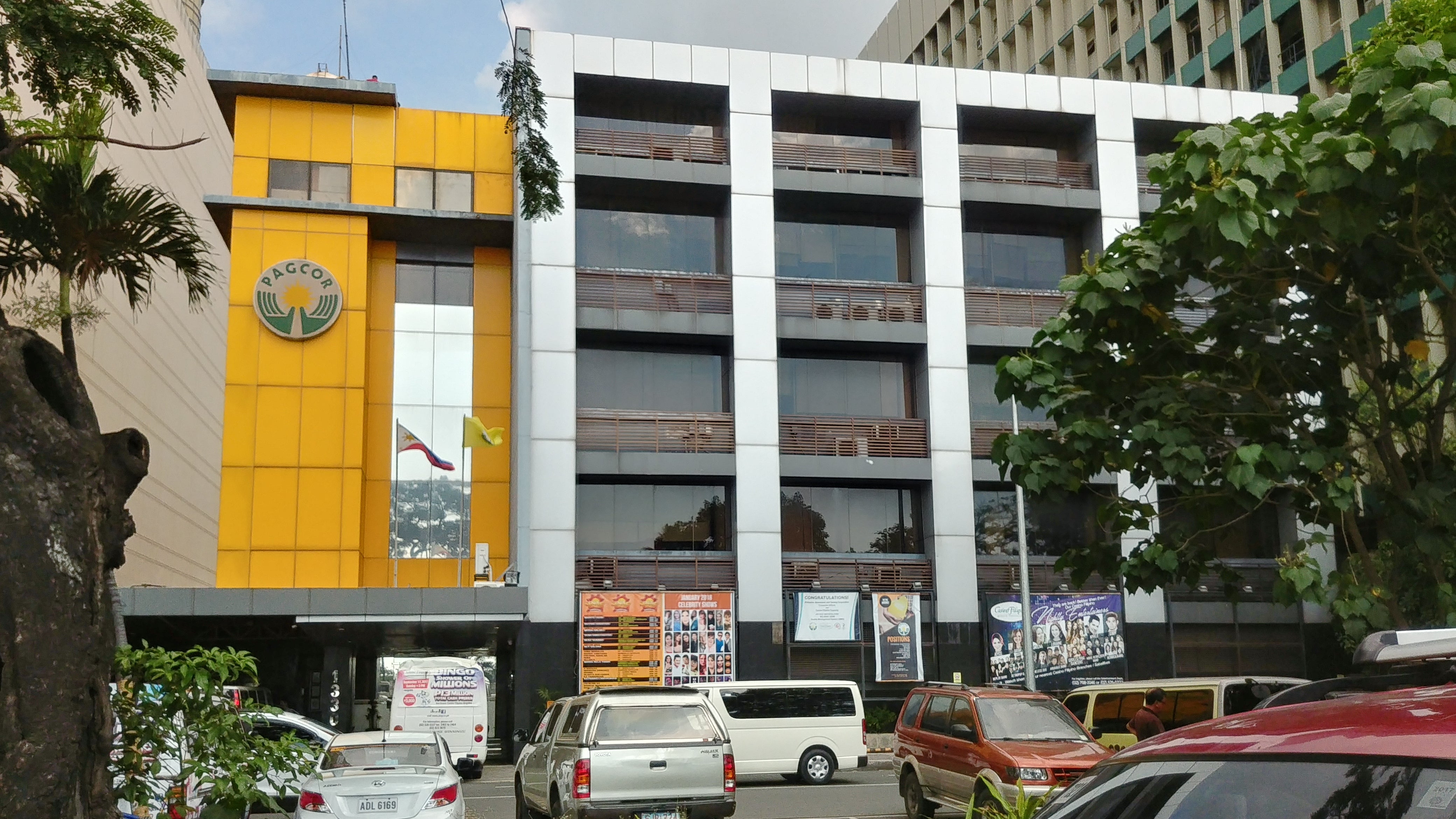 PAGCOR to Slash Fees for iGaming Operators in the Philippines
